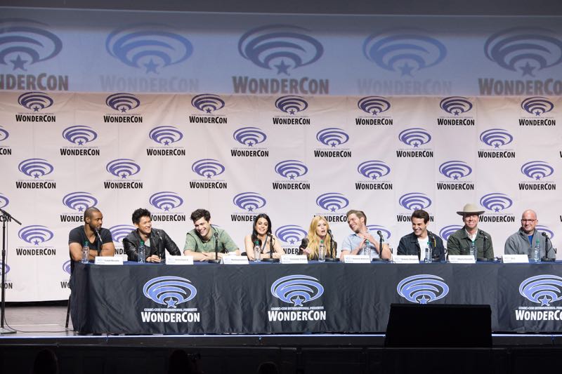 Photos : SHADOWHUNTERS At WonderCon 2016 | Page 22 of 37 | Seat42F