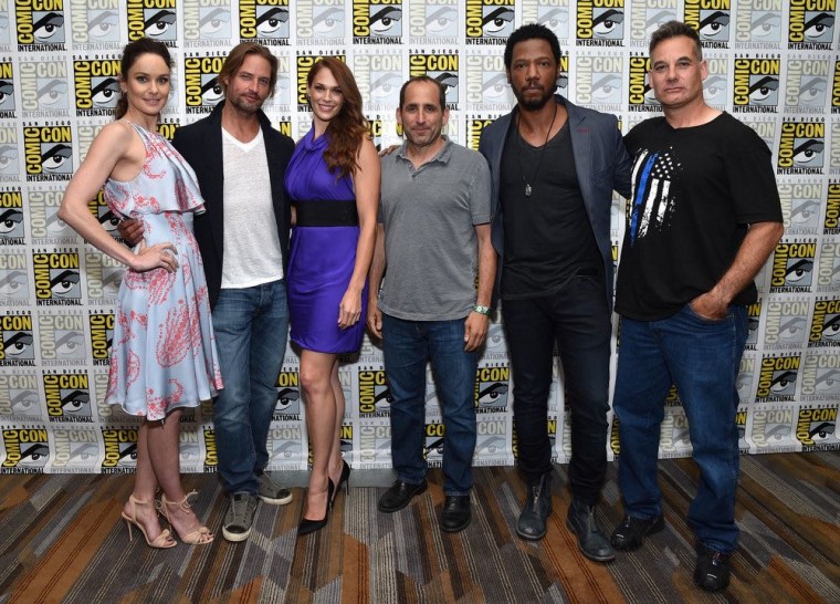 COLONY Video Interviews San Diego Comic-Con | Seat42F