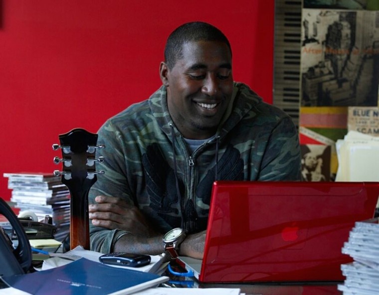 EXCLUSIVE : KULIPARI Scoop: Shining the Spotlight on Trevor Pryce | Seat42F