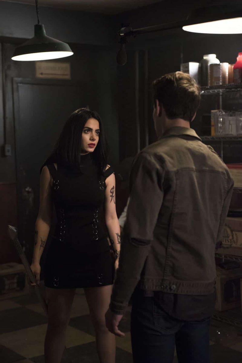 SHADOWHUNTERS Season 3 Episode 6 Photos A Window Into An Empty Room ...