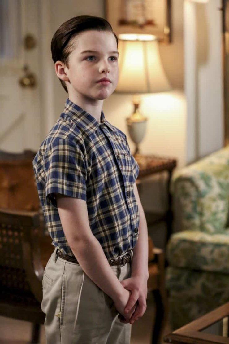 YOUNG SHELDON Season 1 Episode 21 Photos Summer Sausage, a Pocket ...