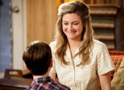 YOUNG SHELDON Season 1 Episode 22 Photos Vanilla Ice Cream, Gentleman ...