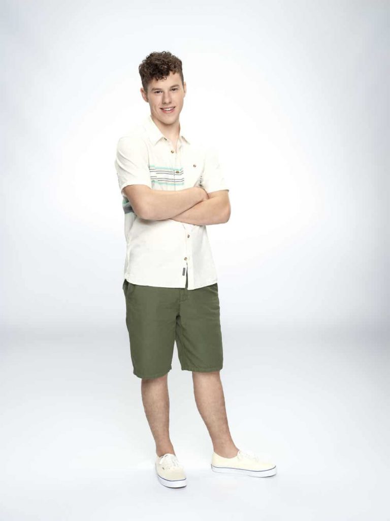 MODERN FAMILY Season 10 Cast Promo Photos | Seat42F