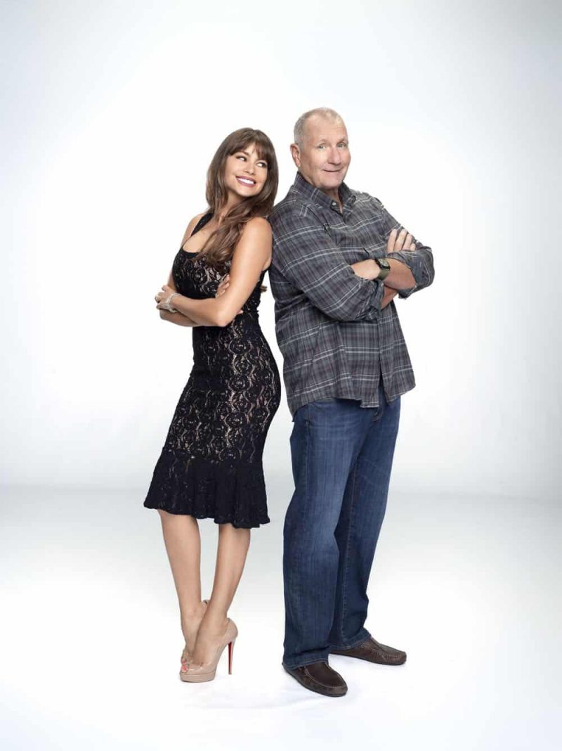 MODERN FAMILY Season 10 Cast Promo Photos | Seat42F