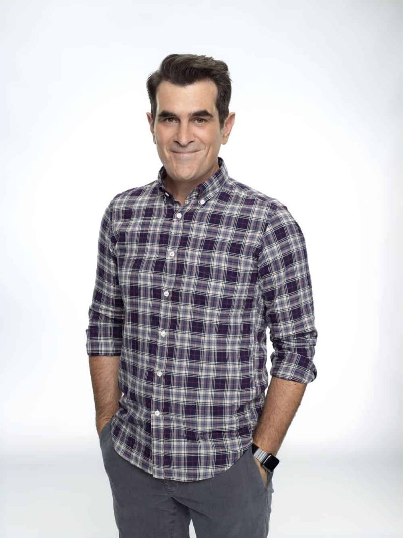 MODERN FAMILY Season 10 Cast Promo Photos | SEAT42F