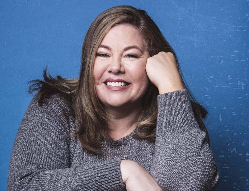 EXCLUSIVE : DOG MOMS Scoop: Shining The Spotlight On Lisa Linke | Seat42F