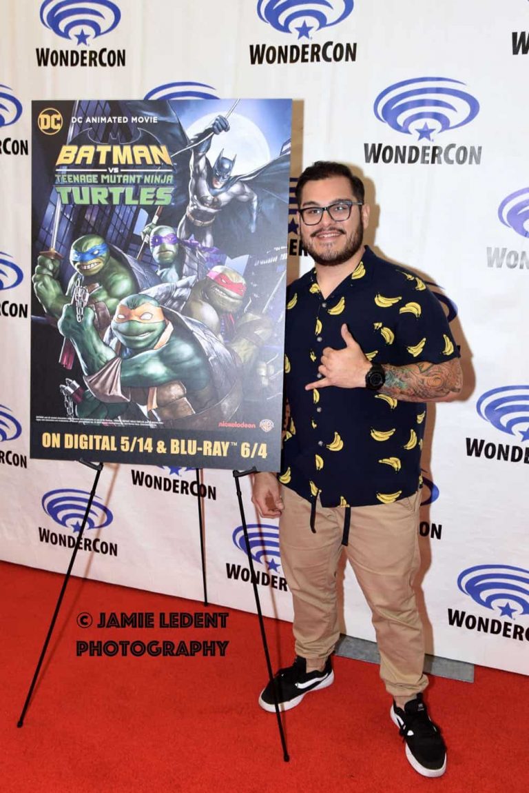 BATMAN VS. TEENAGE MUTANT NINJA TURTLES WonderCon 2019 Photos | Seat42F