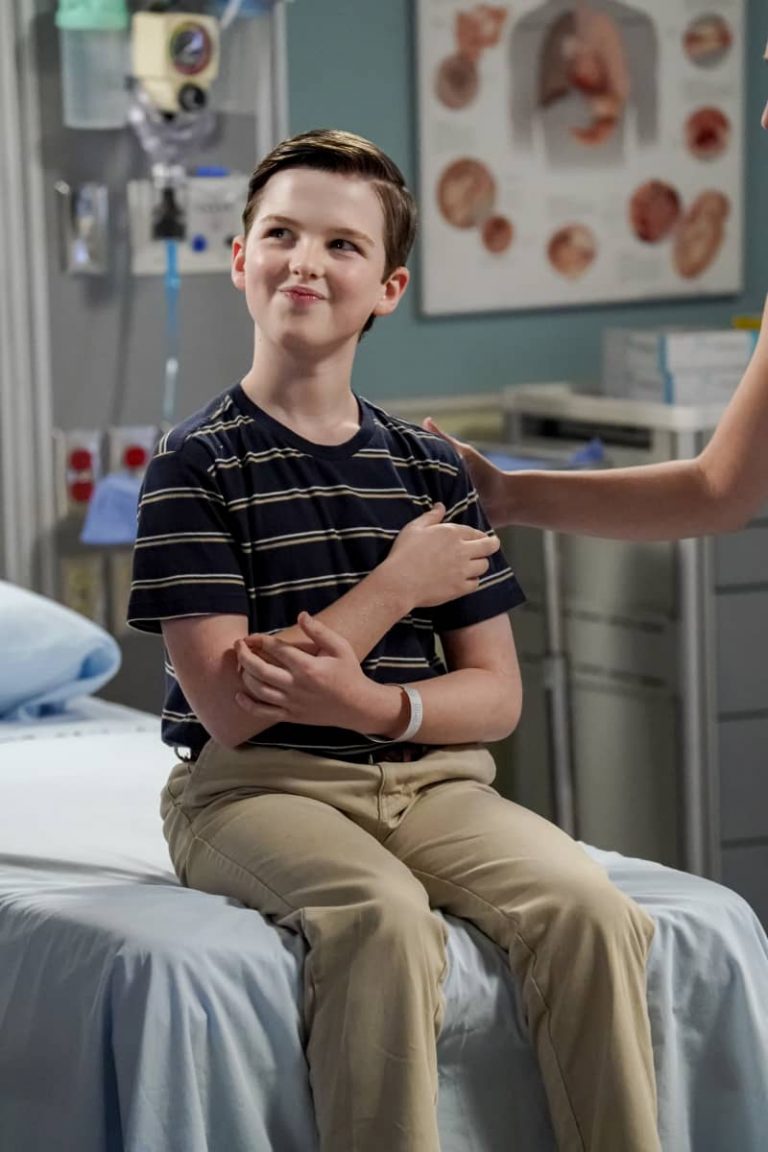 YOUNG SHELDON Season 4 Episode 3 Photos Training Wheels and an ...