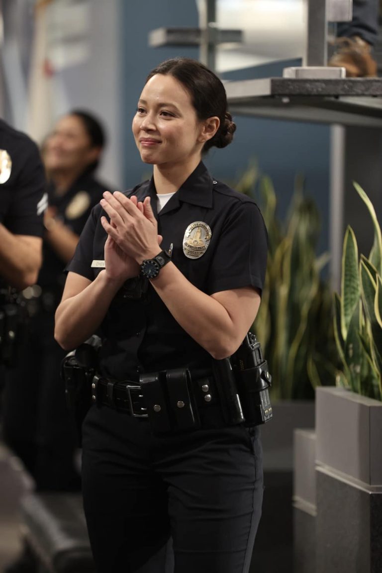THE ROOKIE Season 3 Episode 5 Photos Lockdown | Seat42F