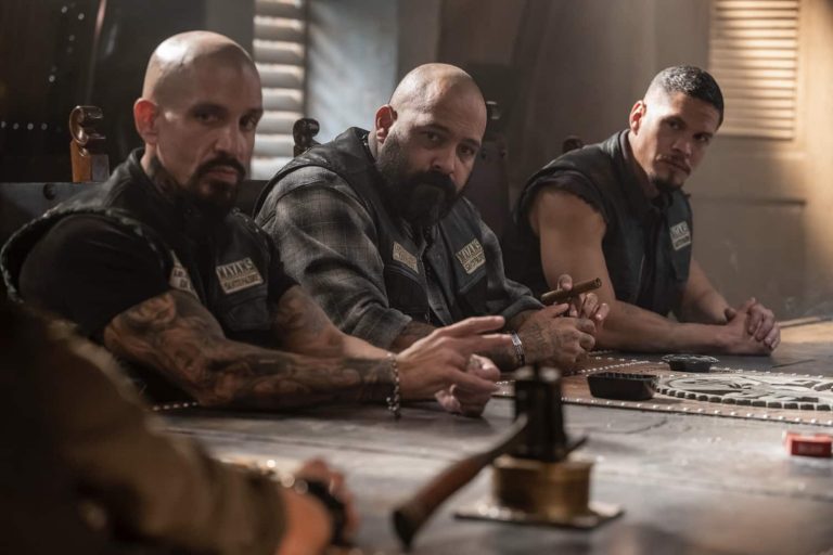 MAYANS MC Season 3 Episode 2 Photos The Orneriness of Kings | Seat42F