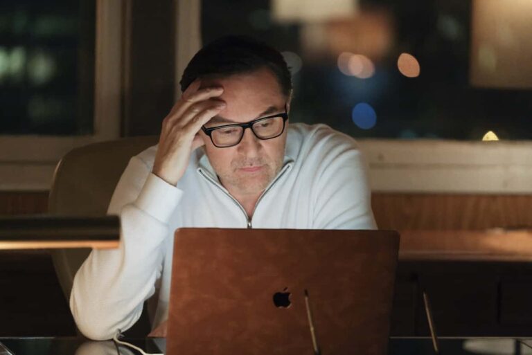 THE ROOKIE Season 3 Episode 10 Photos Man Of Honor | Seat42F