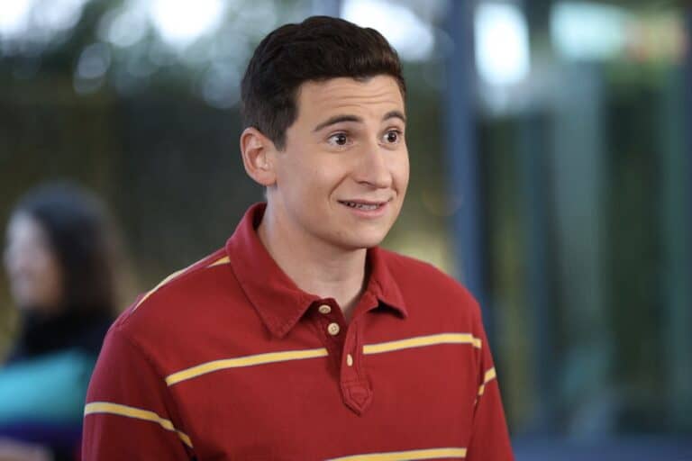 THE GOLDBERGS Season 8 Episode 20 Photos Poker Night | Seat42F