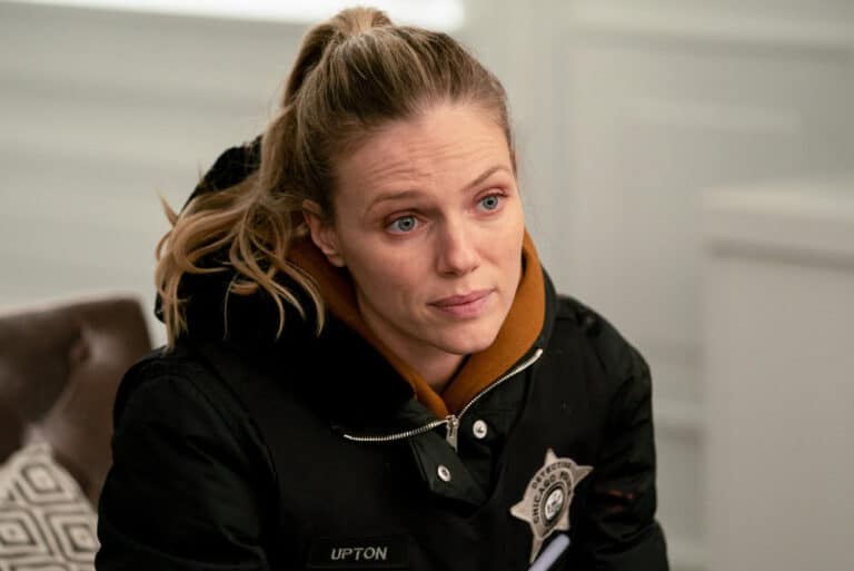 CHICAGO PD Season 8 Episode 14 Photos Safe | Seat42F