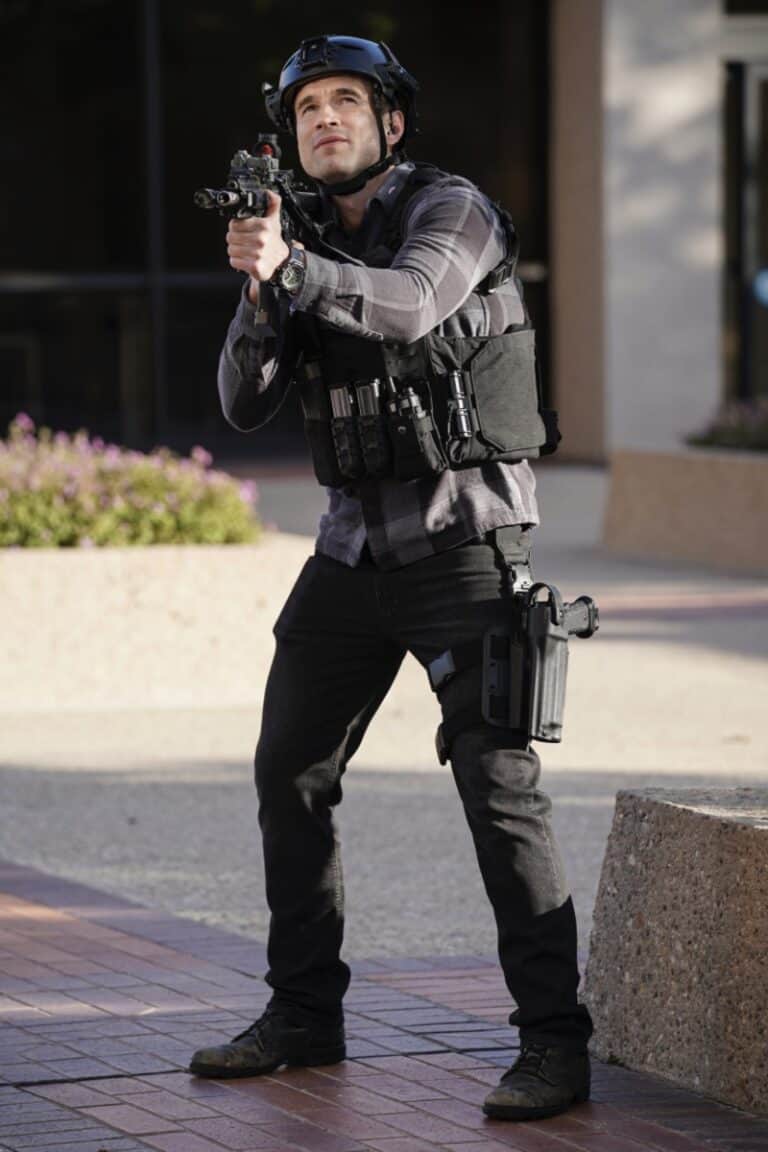 SWAT Season 4 Episode 16 Photos Lockdown | Seat42F