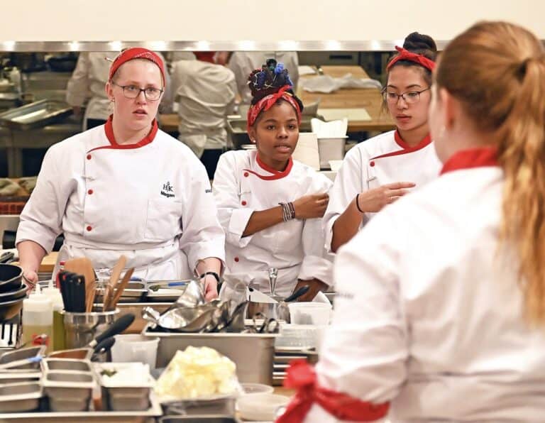 HELL'S KITCHEN Season 20 Episode 2 Photos Young Guns: Temping The Meat ...