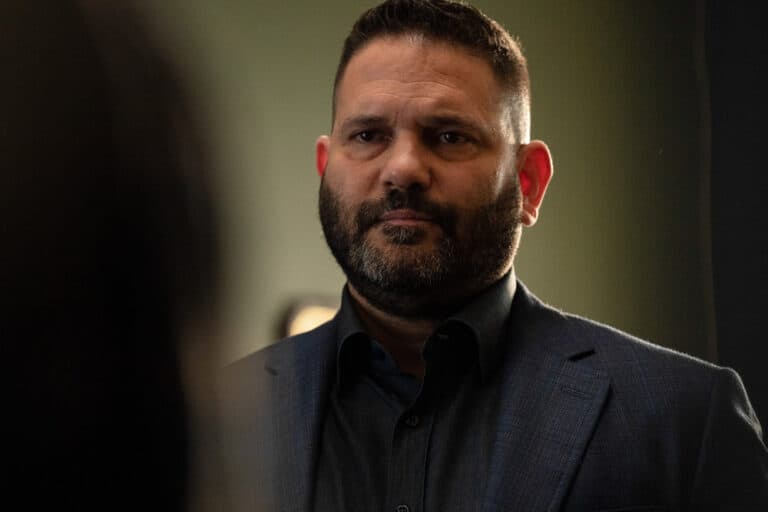 LAW AND ORDER ORGANIZED CRIME Season 2 Episode 3 Photos The Outlaw ...