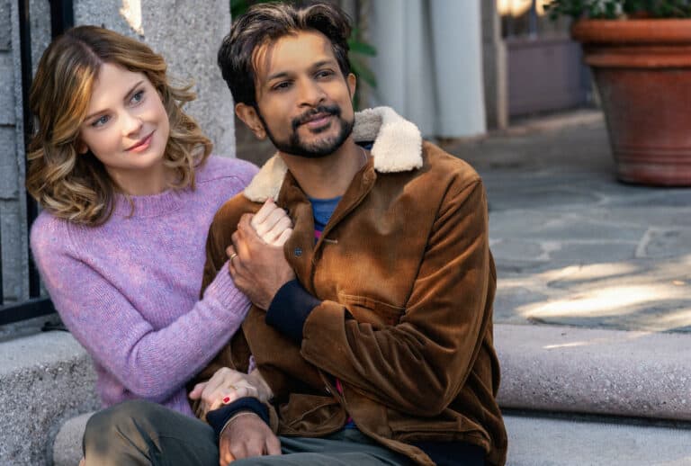 GHOSTS Season 1 Episode 1 And 2 Photos Pilot/Hello | Seat42F