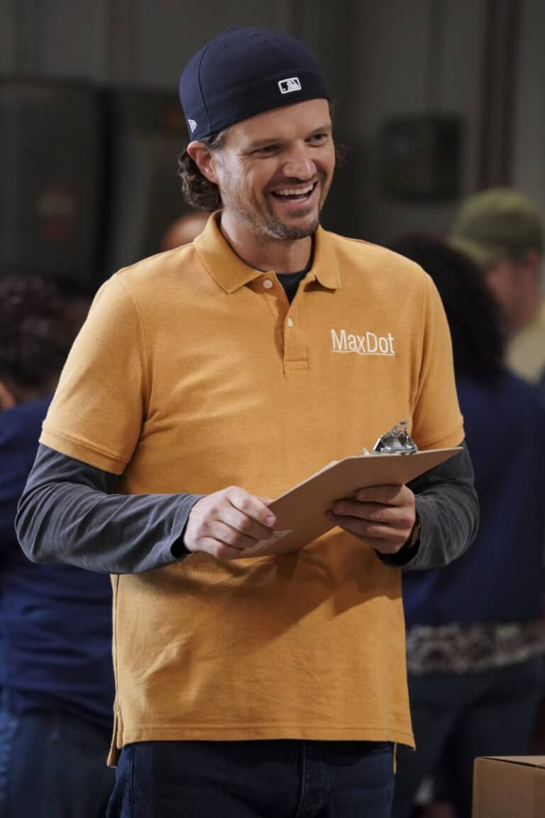 BOB HEARTS ABISHOLA Season 3 Episode 5 Photos Greasy Badge Of Honor ...