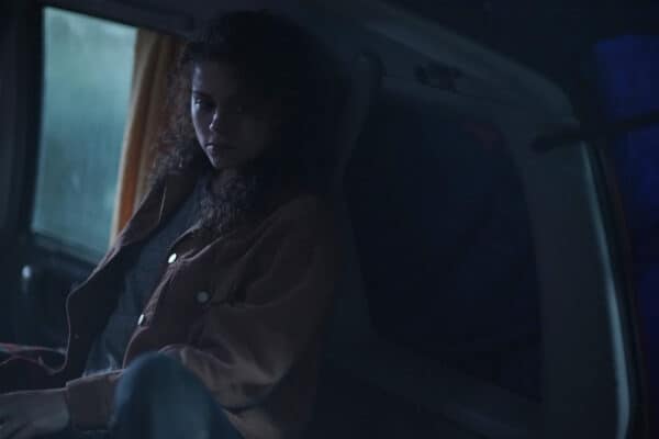 LA BREA Season 1 Episode 4 Photos The New Arrival | Seat42F