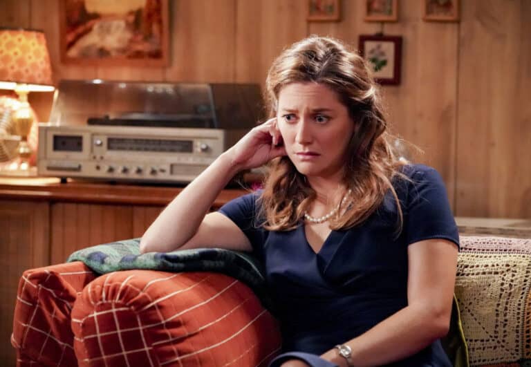 YOUNG SHELDON Season 5 Episode 3 Photos Potential Energy And Hooch On A ...