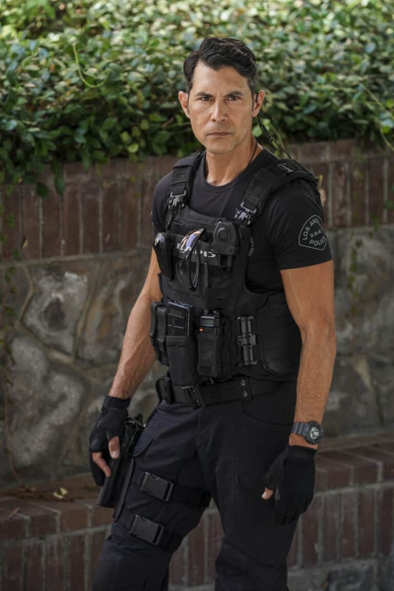 SWAT Season 5 Episode 6 Photos Crisis Actor | Seat42F