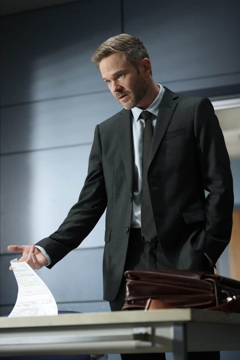 THE ROOKIE Season 4 Episode 7 Photos Fire Fight | Seat42F