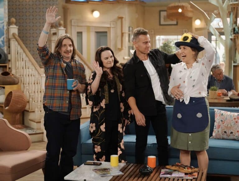 CALL ME KAT Season 2 Episode 1 Photos Call Me Kerfuffled | Seat42F