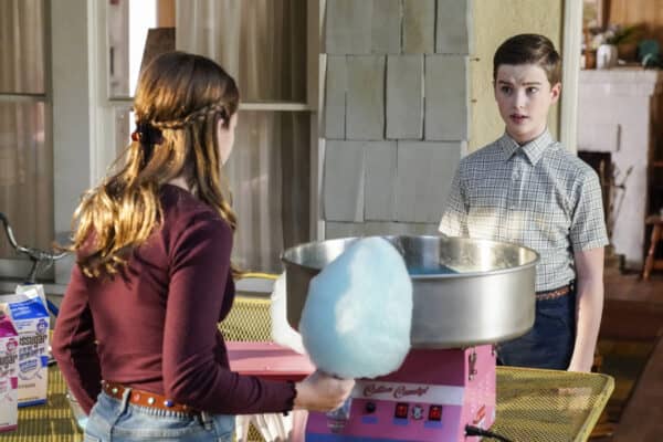 YOUNG SHELDON Season 5 Episode 16 Photos A Suitcase Full Of Cash And A ...