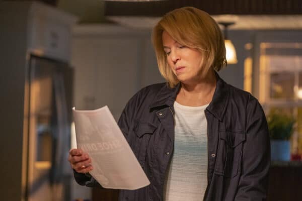 THE THING ABOUT PAM Season 1 Episode 5 Photos She's Not Who You Think ...