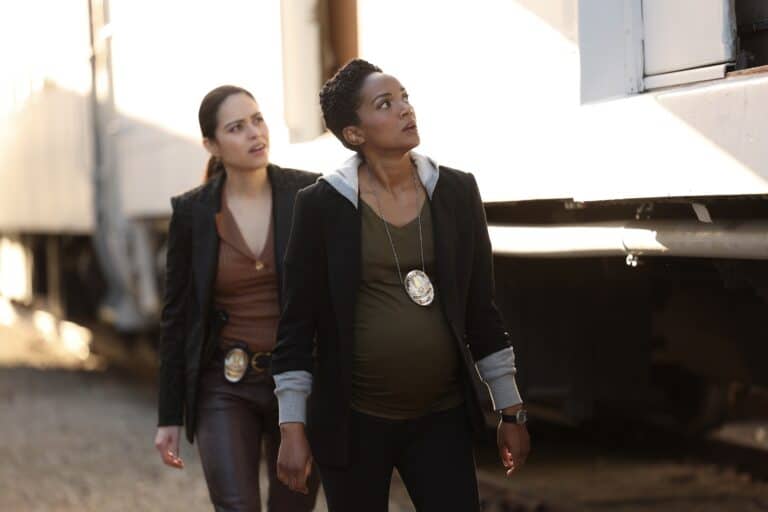 THE ROOKIE Season 4 Episode 18 Photos Backstabbers | Seat42F