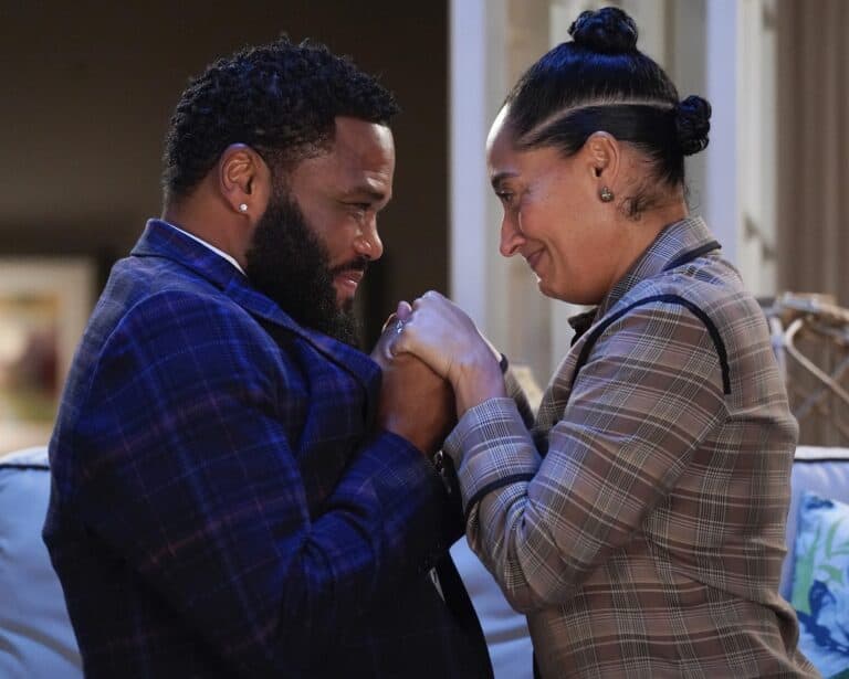 BLACK ISH Season 8 Episode 13 Photos Homegoing Seat42F black-ish-season-8-episode-13-photos-homegoing-seat42f
