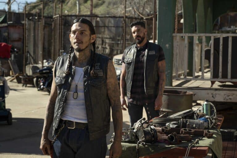 MAYANS MC Season 4 Episode 3 Photos Self Portrait In Blue Bathroom ...