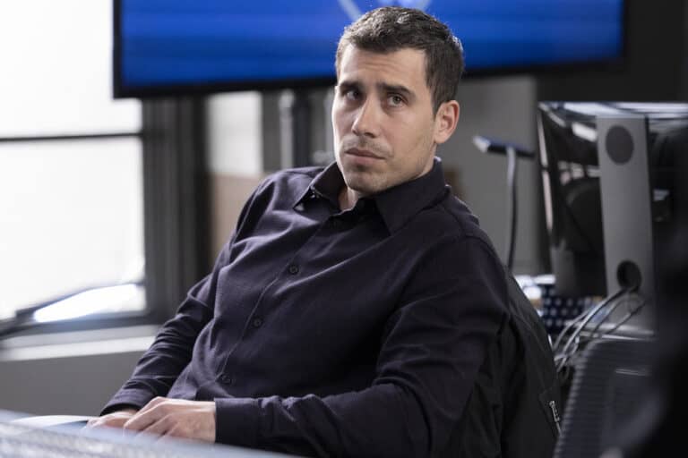 LAW AND ORDER SVU Season 23 Episode 19 Photos Tangled Strands Of ...