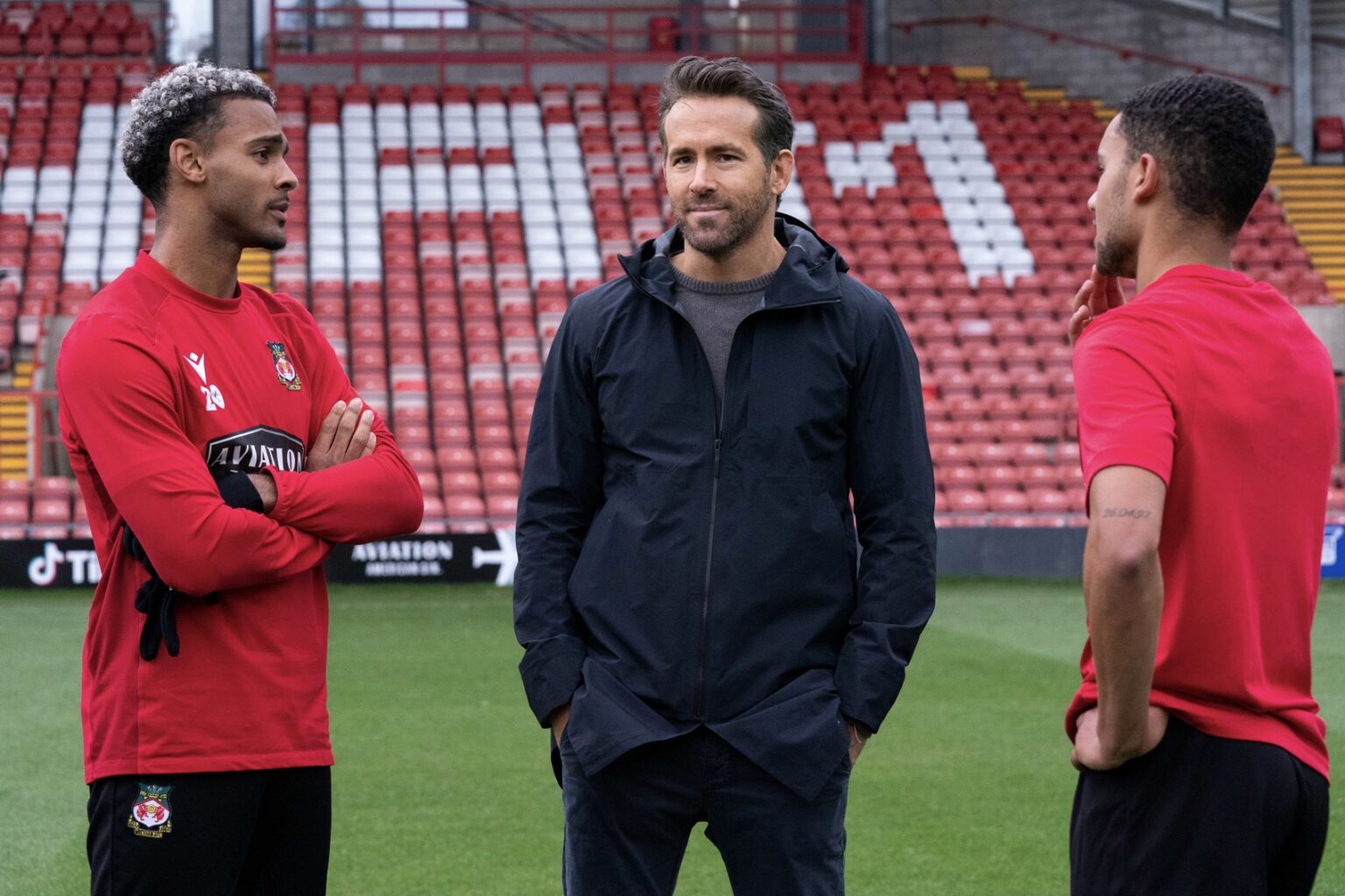WELCOME TO WREXHAM Season 1 Episode 1 + 2 Photos Dream/Rebuilding | Seat42F