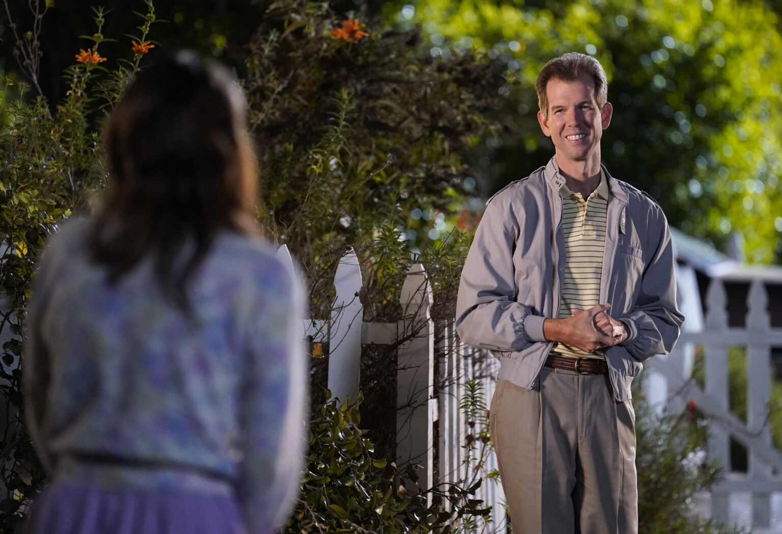 YOUNG SHELDON Season 6 Episode 1 Photos Four Hundred Cartons Of ...