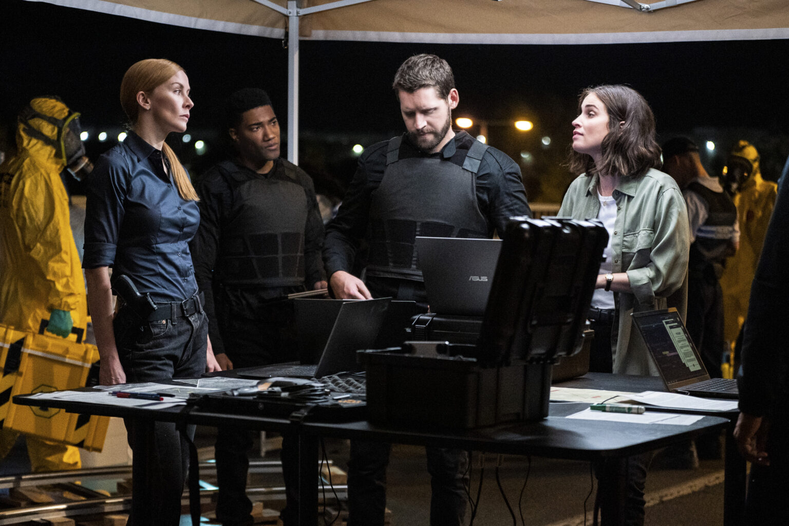 FBI INTERNATIONAL Season 2 Episode 1 Photos Unburdened | Seat42F