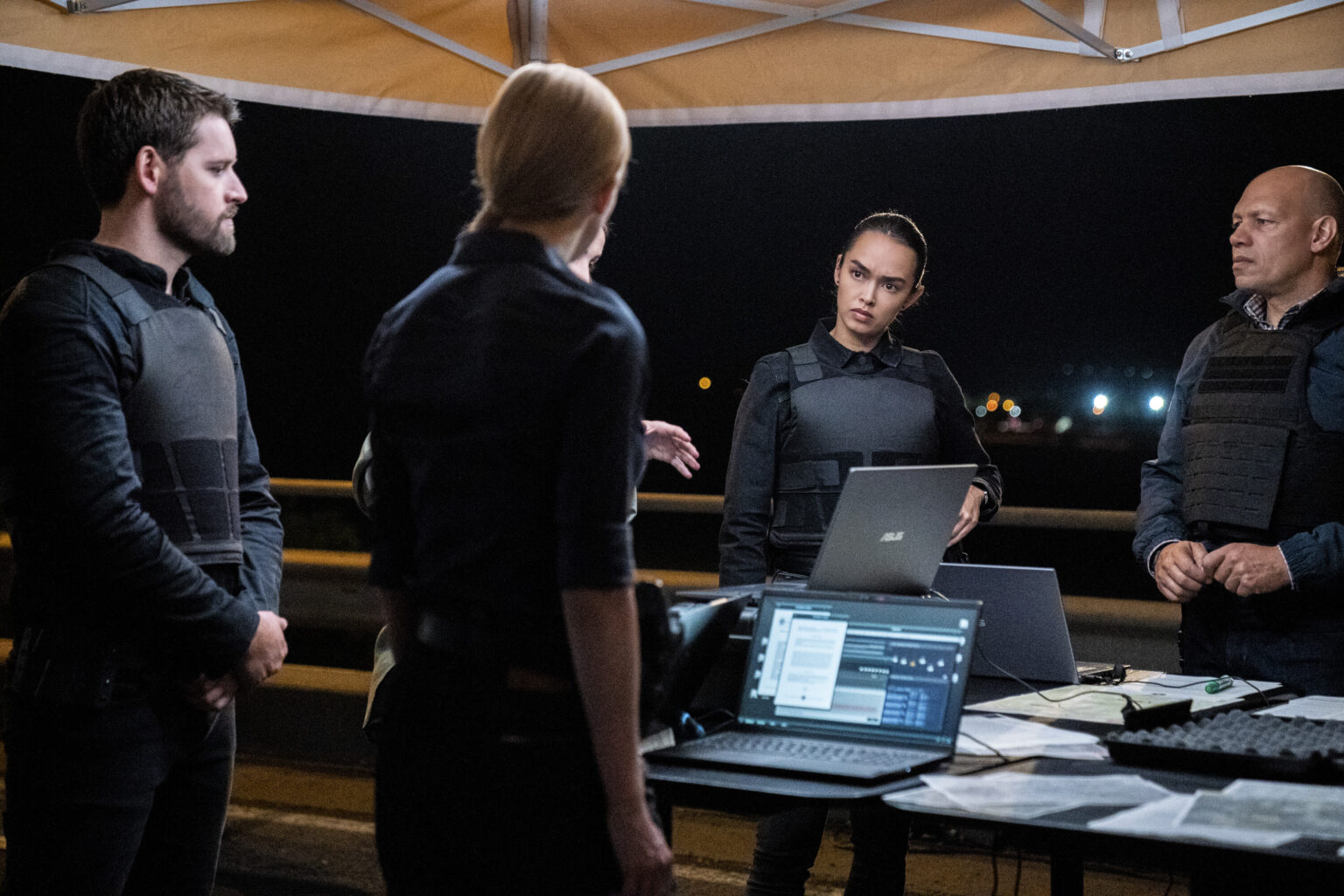 FBI INTERNATIONAL Season 2 Episode 1 Photos Unburdened | Seat42F