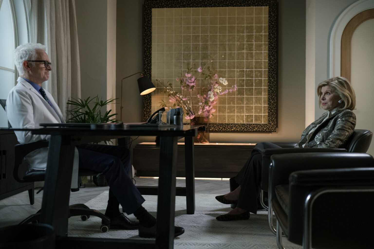 THE GOOD FIGHT Season 6 Episode 1 Photos The Beginning Of The End | Seat42F