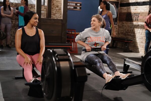 CALL ME KAT Season 3 Episode 1 Photos Call Me Ken Jennings | Seat42F