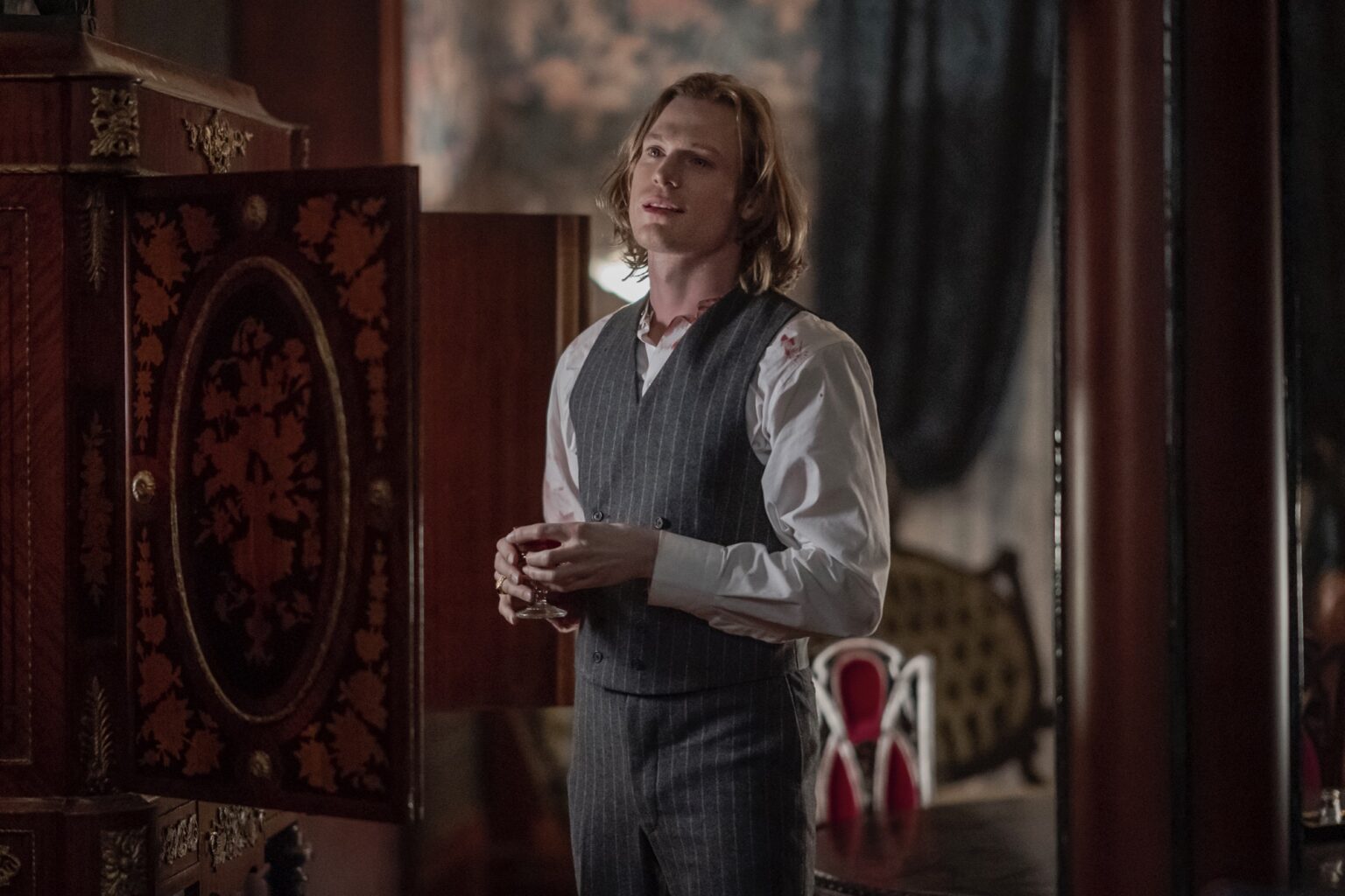 INTERVIEW WITH THE VAMPIRE Season 1 Episode 2 Photos After The Phantoms ...