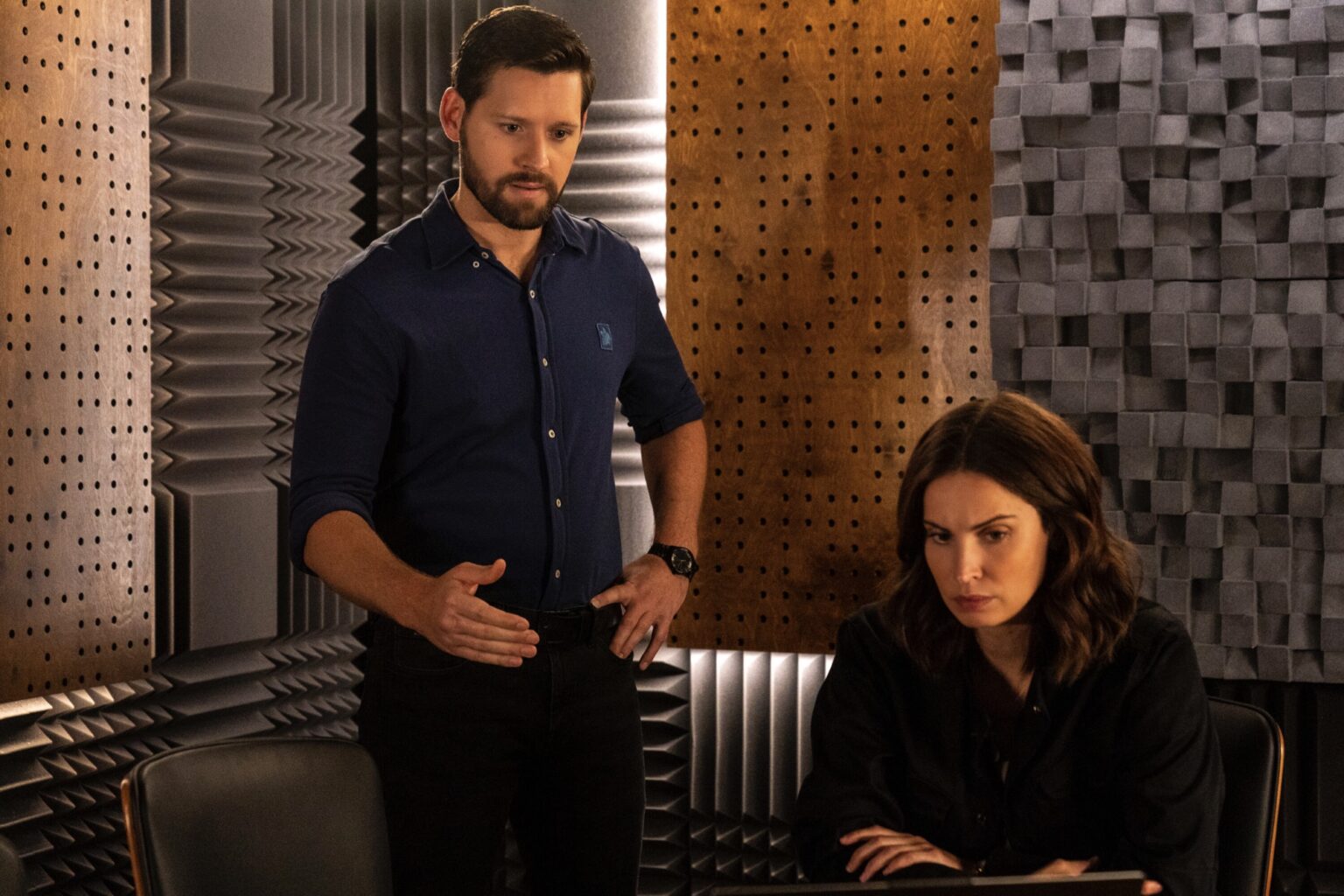 FBI INTERNATIONAL Season 2 Episode 4 Photos Copper Pots And Daggers ...