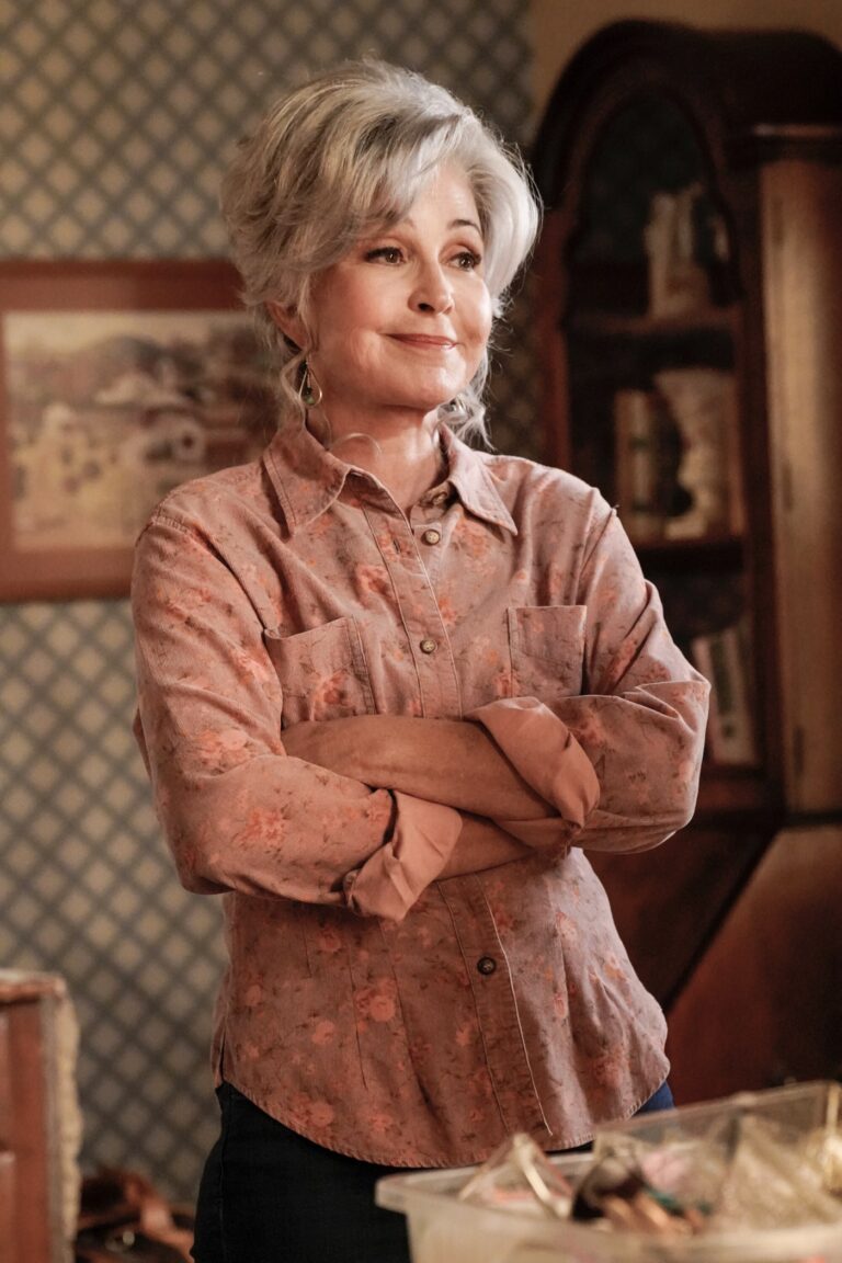 YOUNG SHELDON Season 6 Episode 3 Photos Passion’s Harvest And A ...