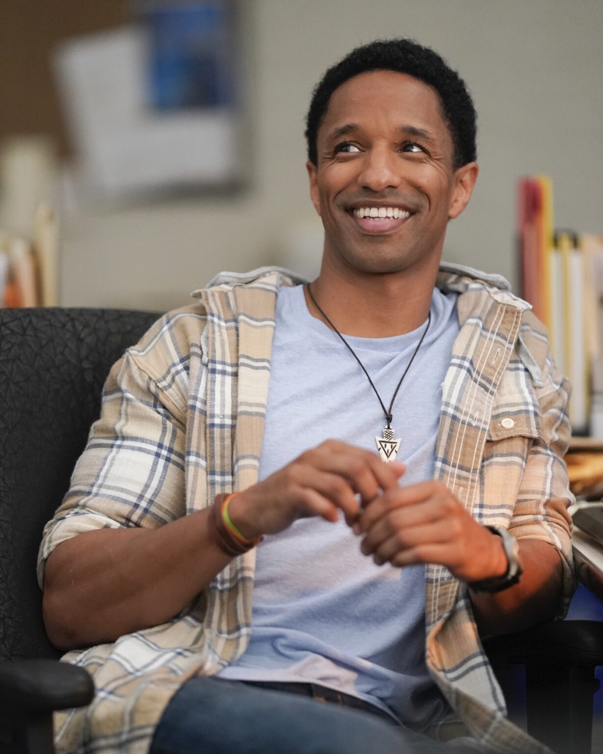 ALASKA DAILY Season 1 Episode 2 Photos A Place We Came Together | Seat42F