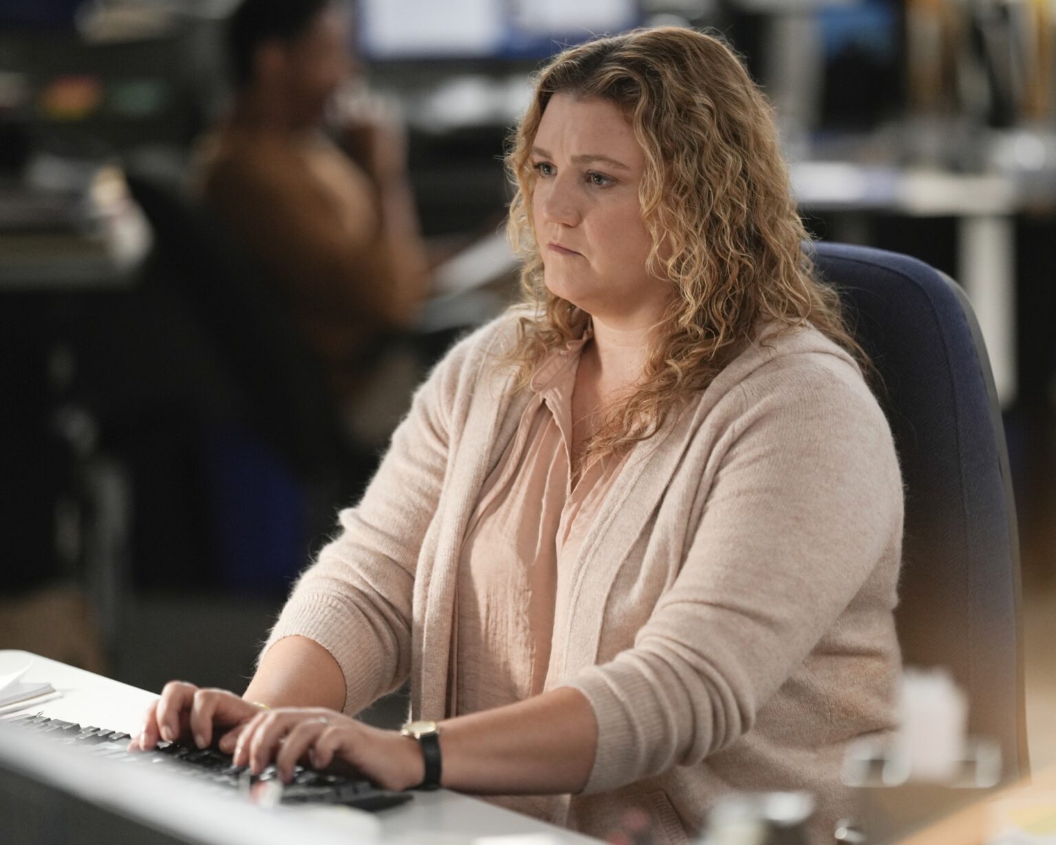 ALASKA DAILY Season 1 Episode 2 Photos A Place We Came Together | Seat42F