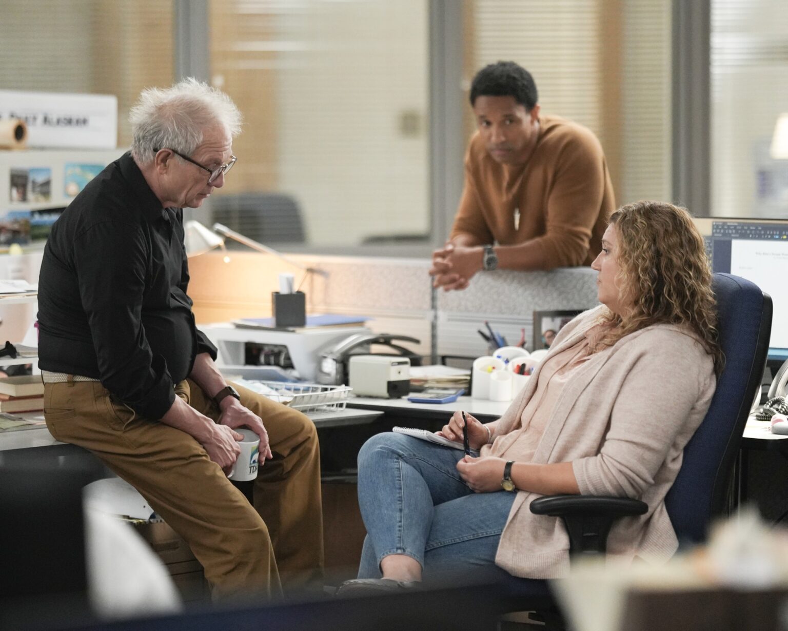 ALASKA DAILY Season 1 Episode 2 Photos A Place We Came Together | Seat42F