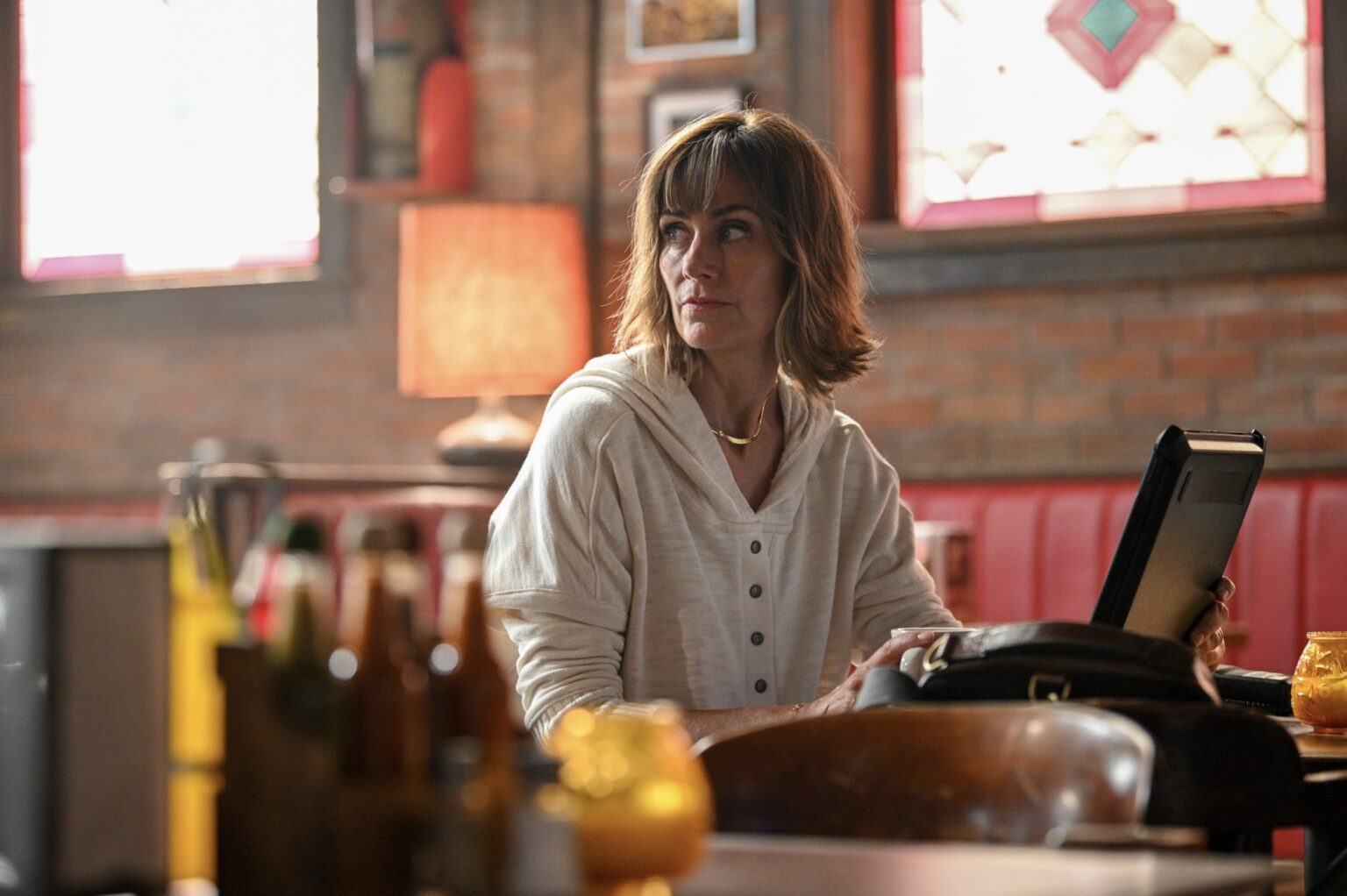 FIRE COUNTRY Season 1 Episode 2 Photos The Fresh Prince Of Edgewater ...