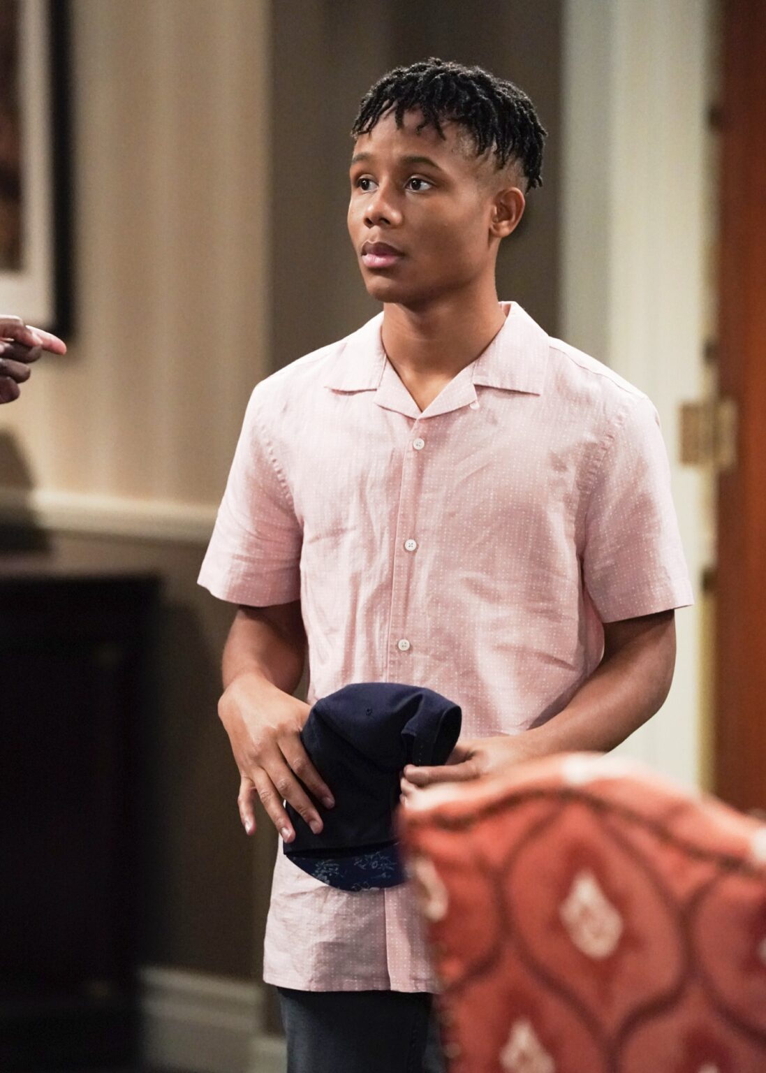 BOB HEARTS ABISHOLA Season 4 Episode 5 Photos Kicked Outta The Dele Club | Seat42F