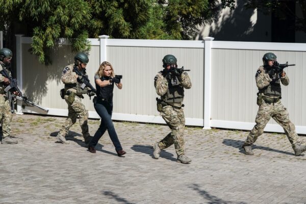 FBI Season 5 Episode 5 Photos Flopped Cop | Seat42F