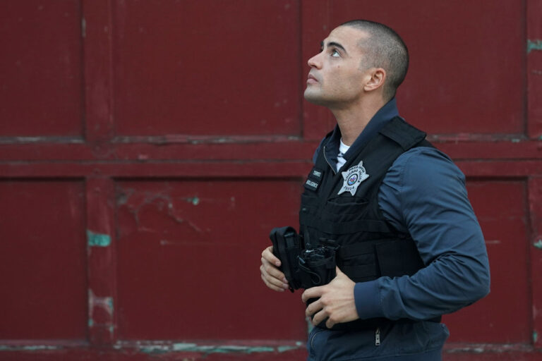 CHICAGO PD Season 10 Episode 5 Photos Pink Cloud | Seat42F