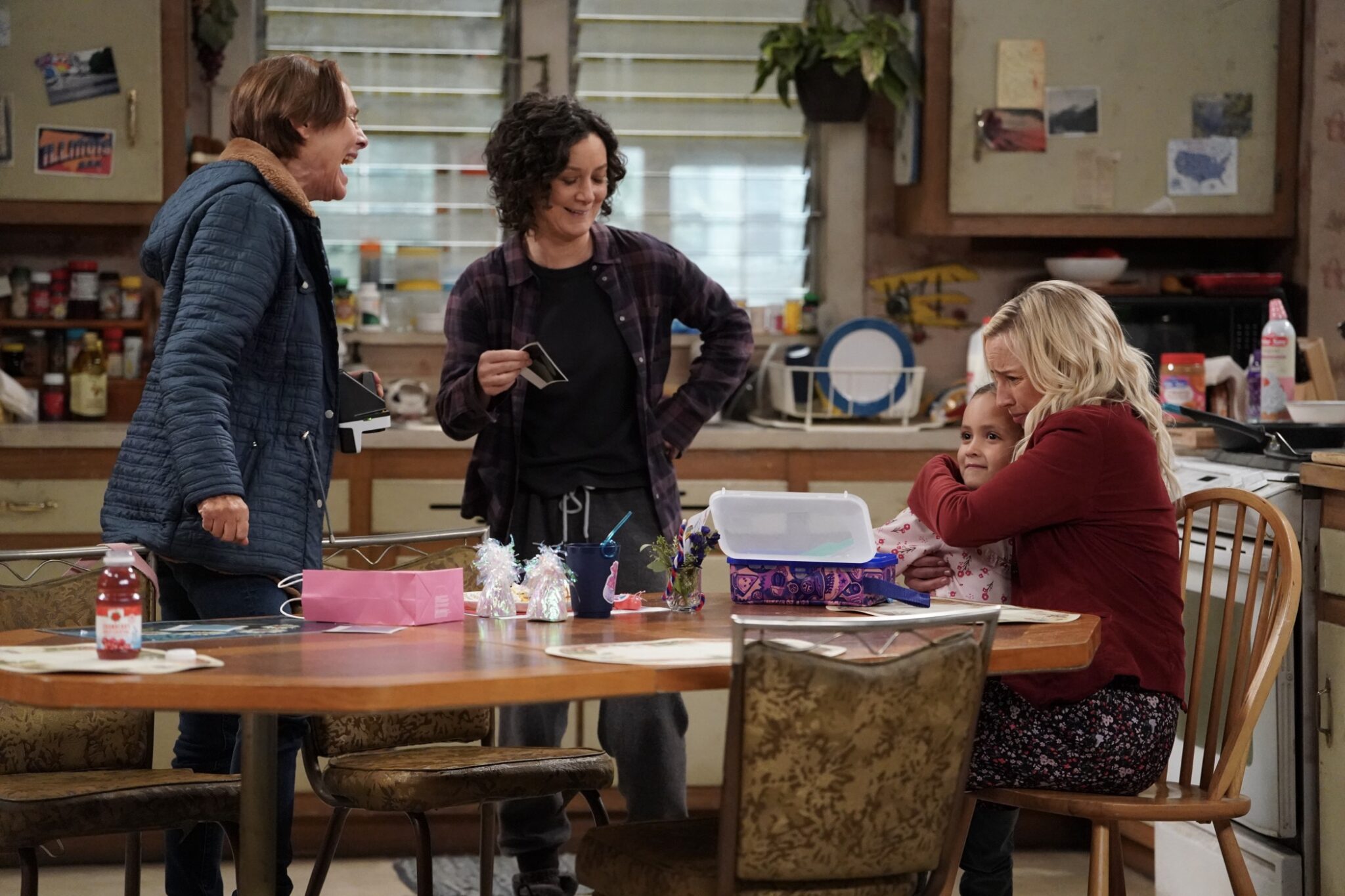 THE CONNERS Season 5 Episode 5 Photos A Little Weed And A Bad Seed ...